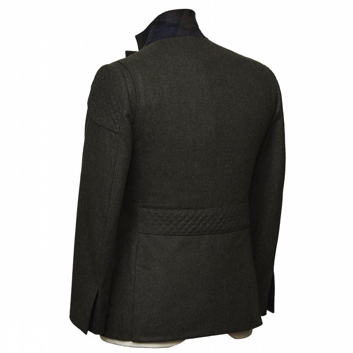 Bentley takes bespoke to your torso with these Savile Row driving ...