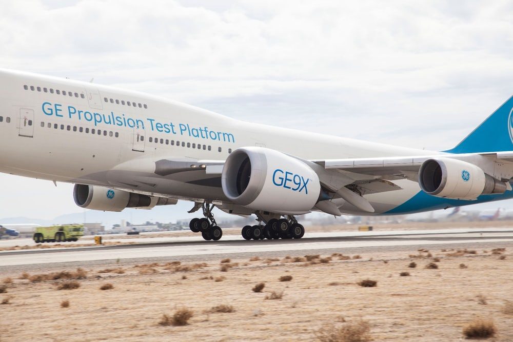 GE just test flew the largest jet engine in existence - the GE9X ...