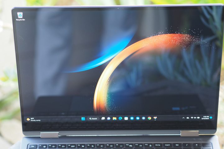 Samsung Galaxy Book3 Pro 360 review: a large convertible 2-in-1 that ...