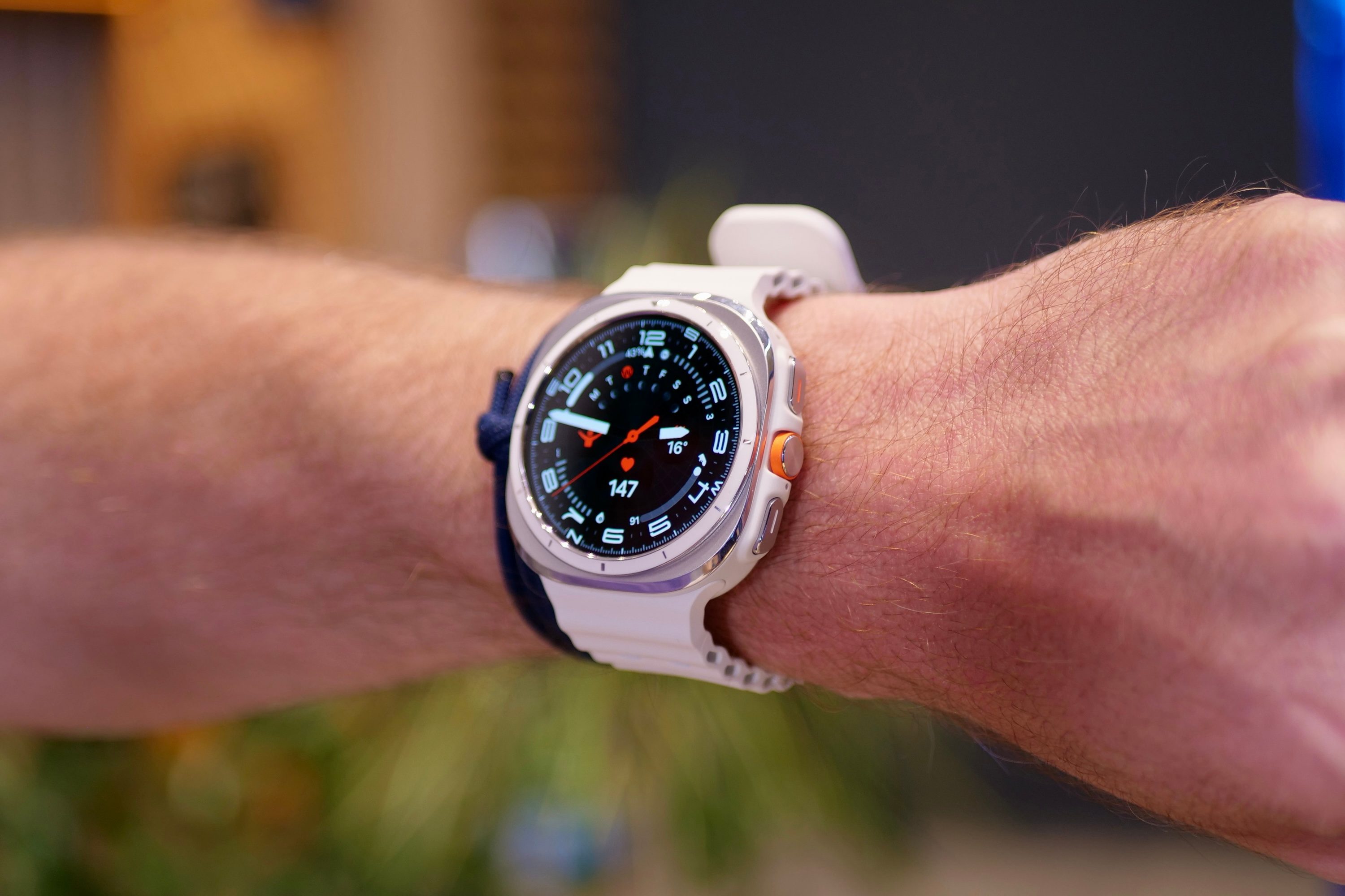 Get up to $325 off the Samsung Galaxy Watch Ultra with this trade-in ...
