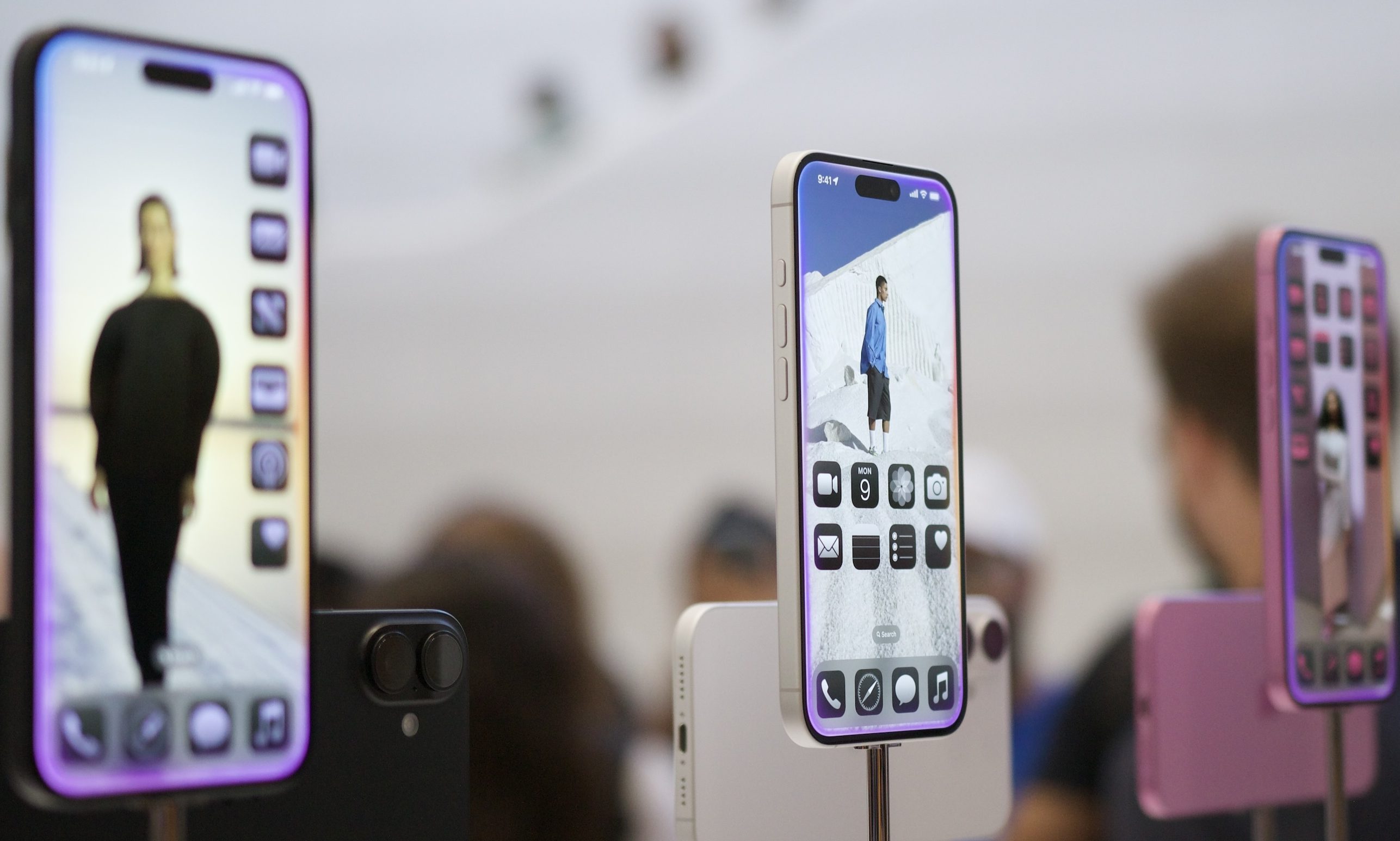 Here's everything you can do with the iPhone 16’s Camera Control button ...