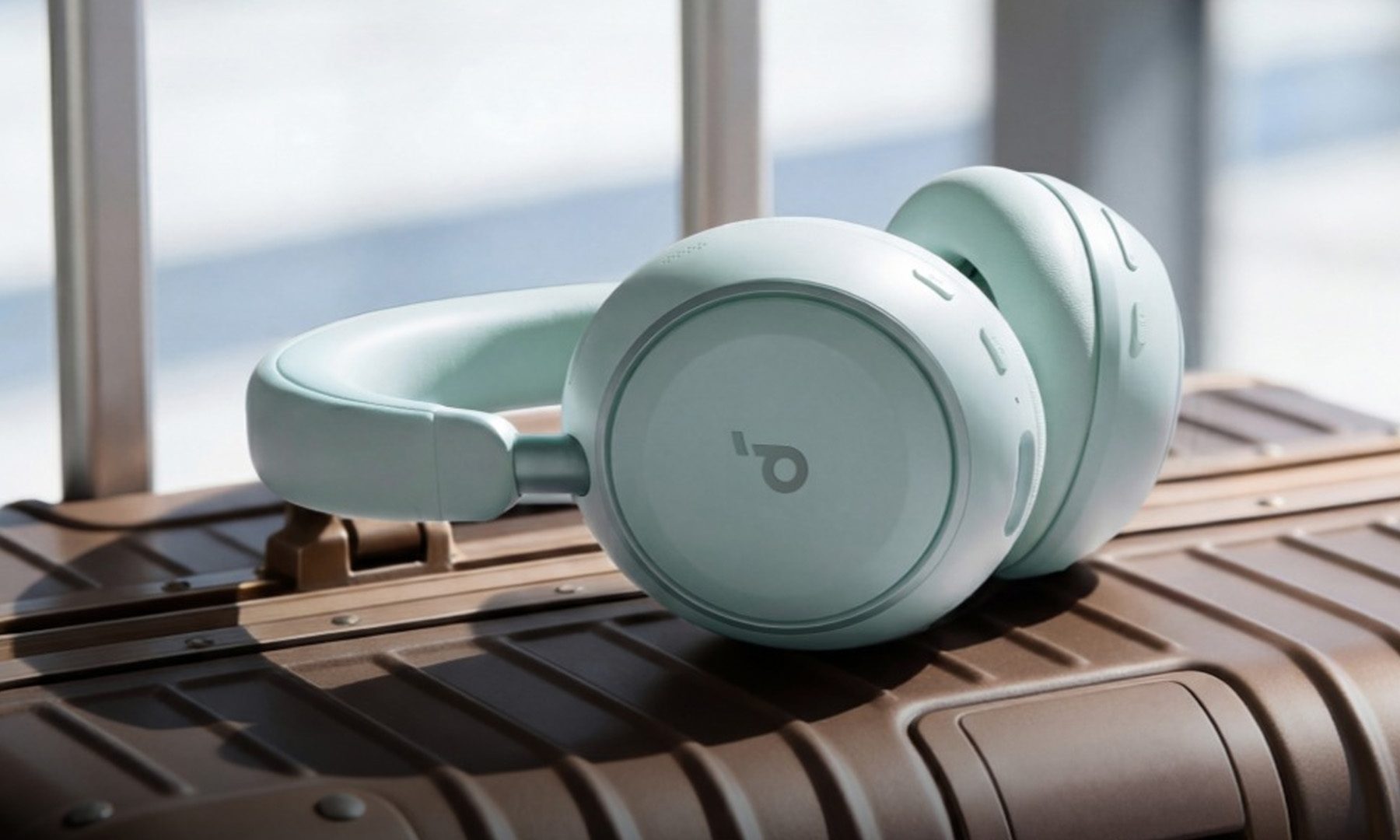Marshall blends serenity with rock 'n' roll in the noise-canceling ...
