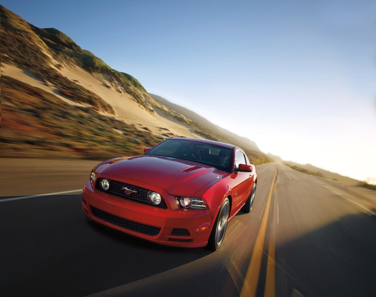 2014 vs 2015 Ford Mustang | Digital Trends