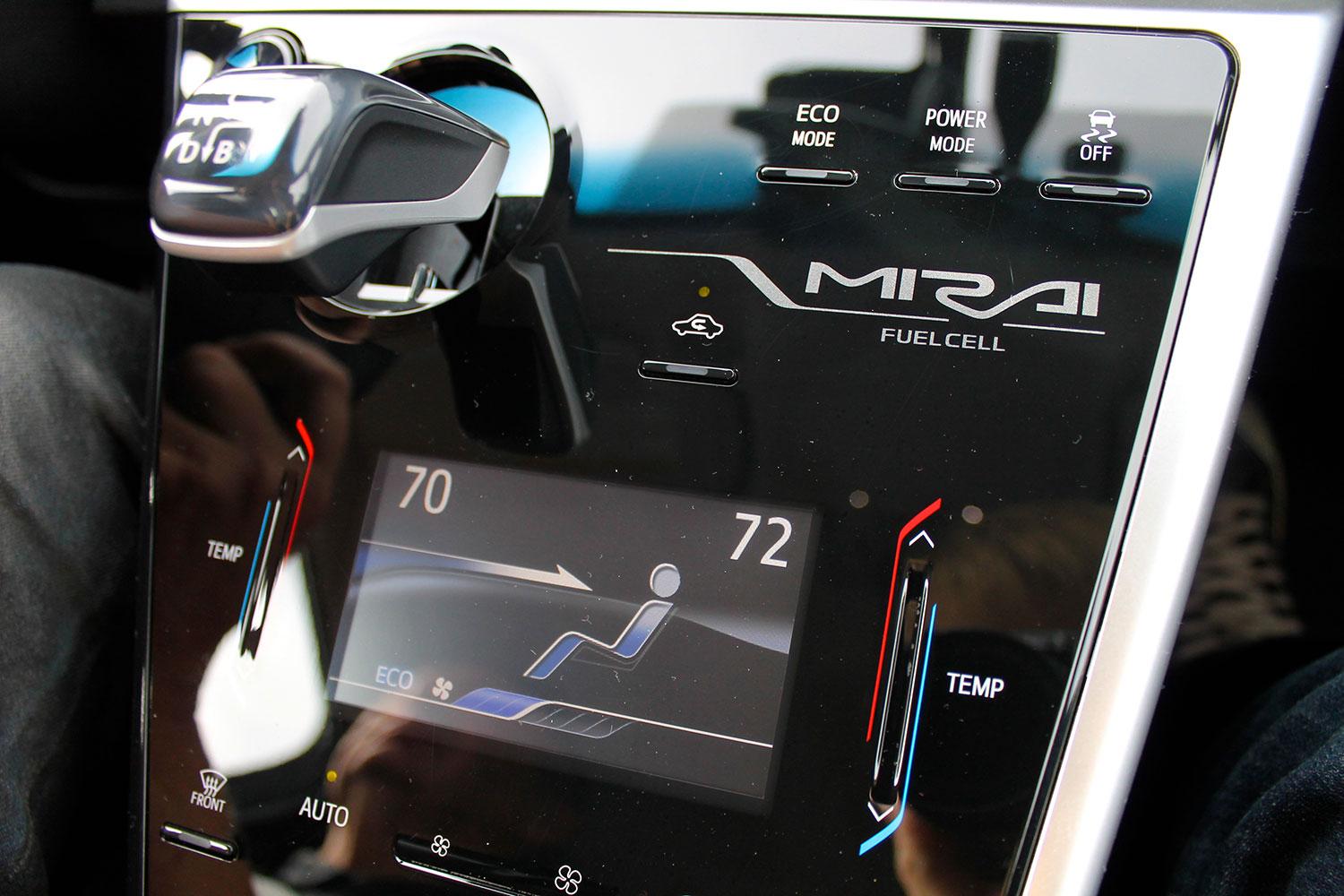 First drive: 2016 Toyota Mirai | Digital Trends