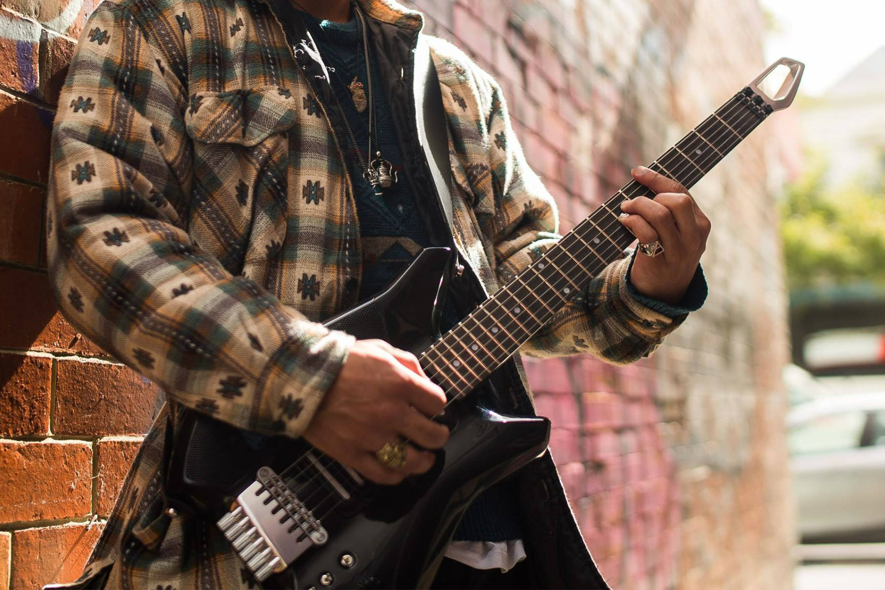 Pulse Adds Effects to Your Acoustic Guitar -- Without Amps, Wires or ...