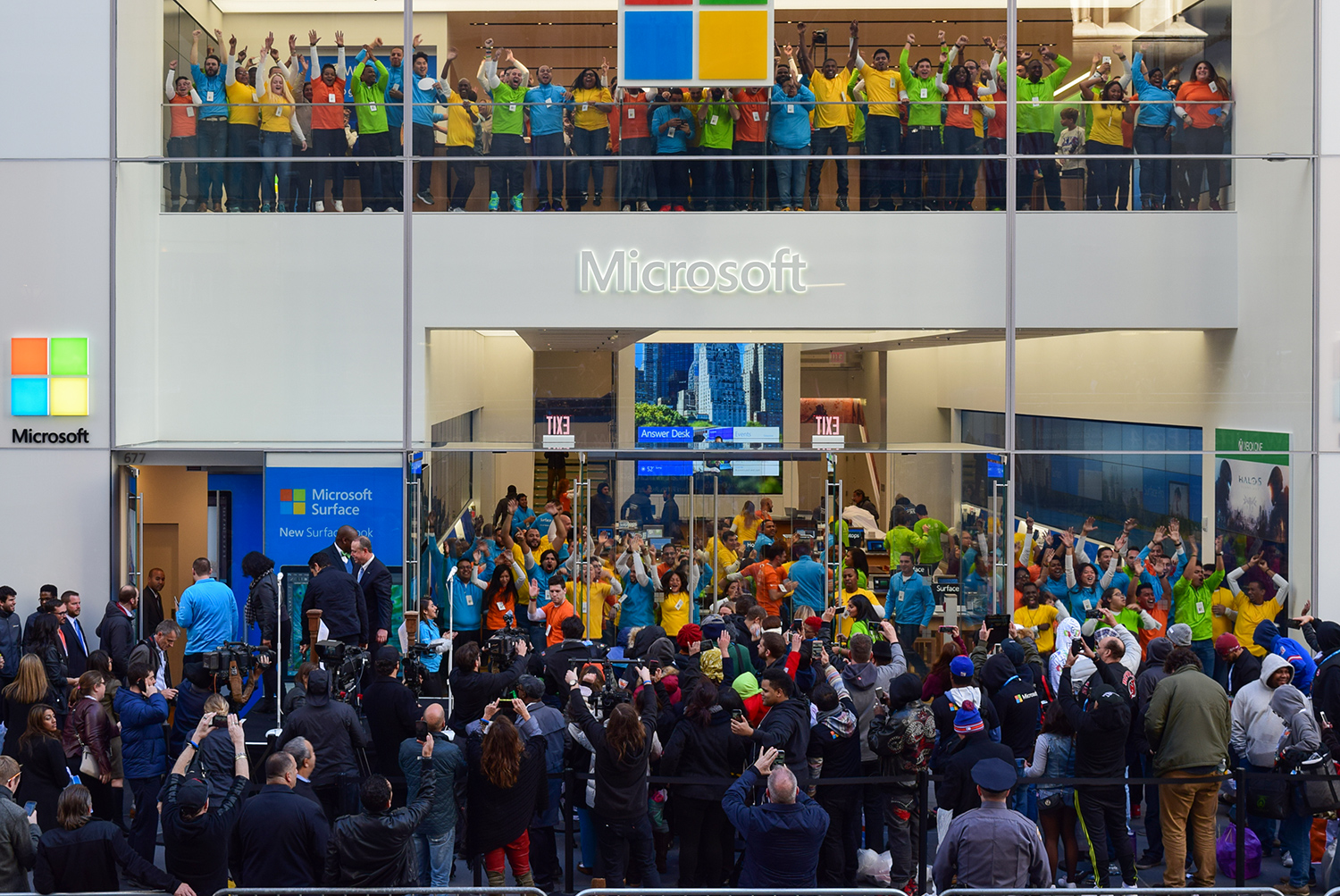 Inside Microsoft's Flagship Fifth Ave Store | Digital Trends