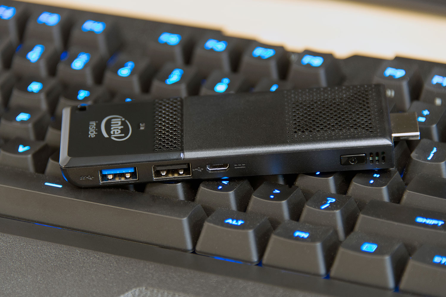 Intel Core M Compute Stick Now Available For Pre-Order | Digital Trends