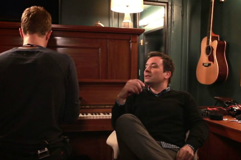 Jimmy Fallon, Chris Martin Cover Bowie's Life On Mars | Digital Trends