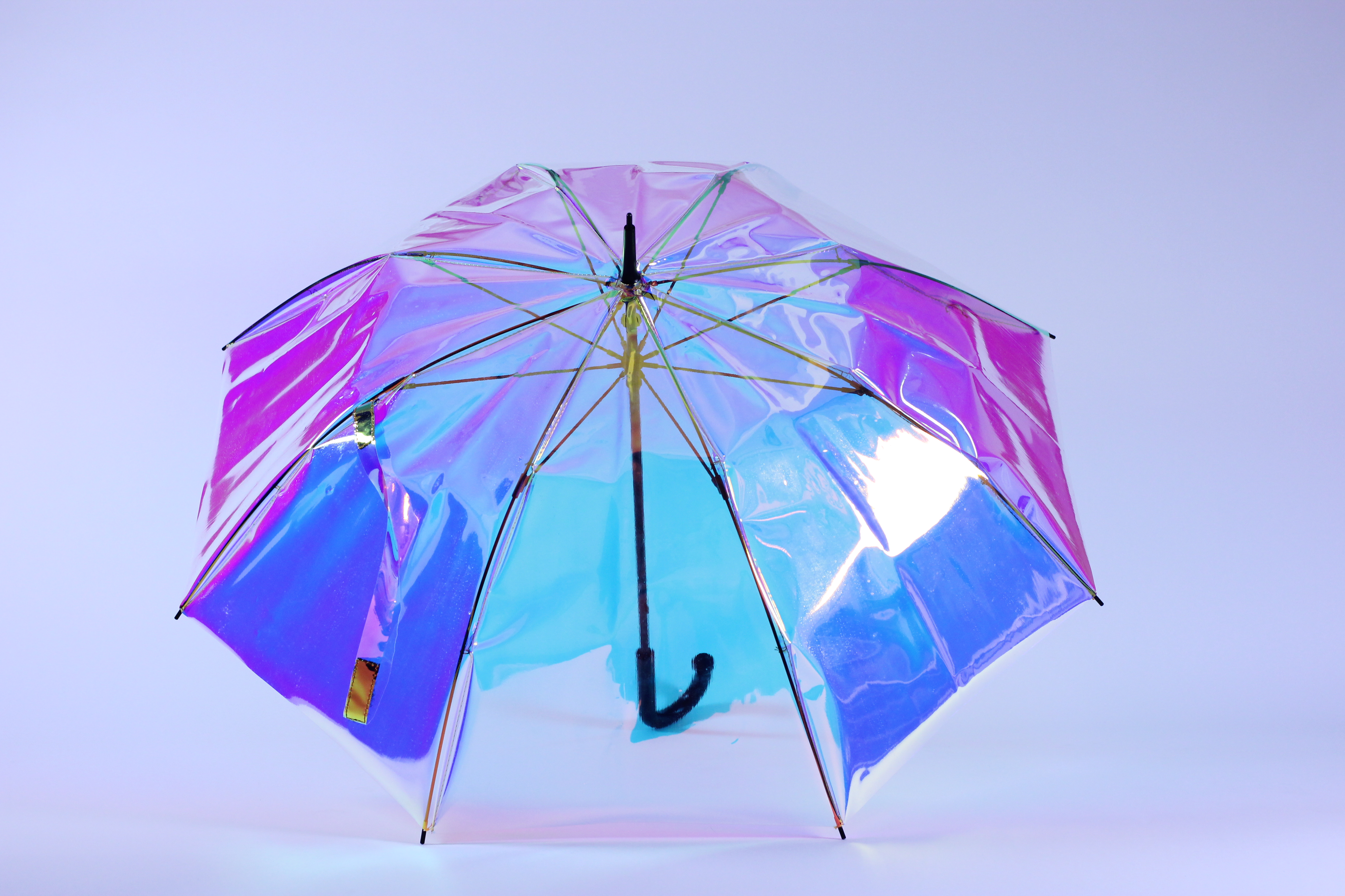 Oombrella Is A Smart, Social Umbrella You'll Never Lose | Digital Trends