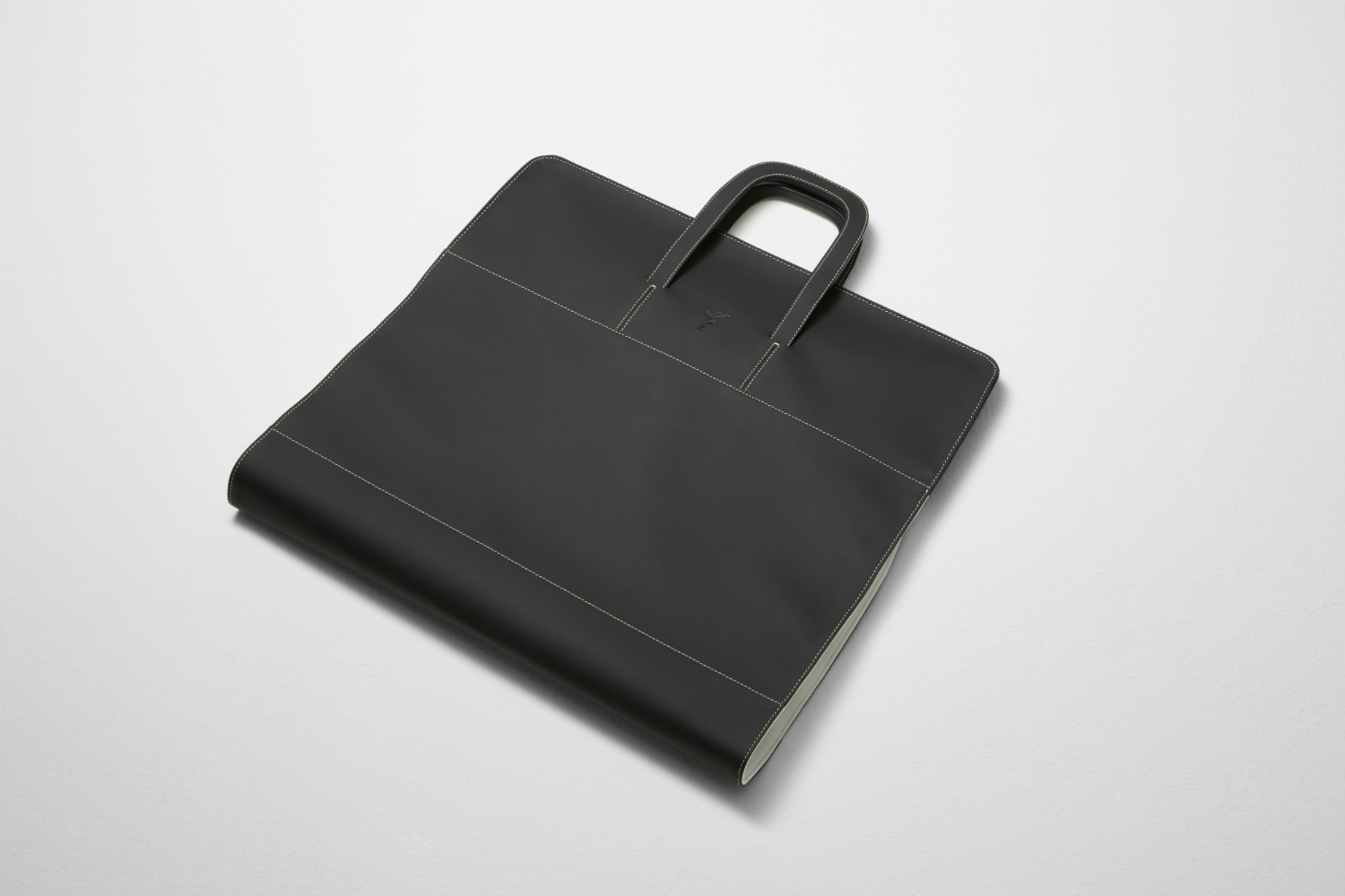 Rolls-Royce's new luggage set costs more than a car | Digital Trends