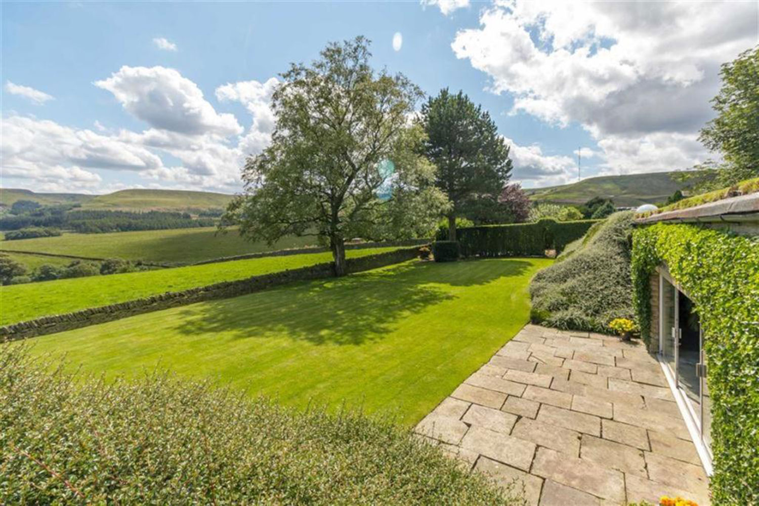 Hobbit-Style Home Hits the Market in England | Digital Trends