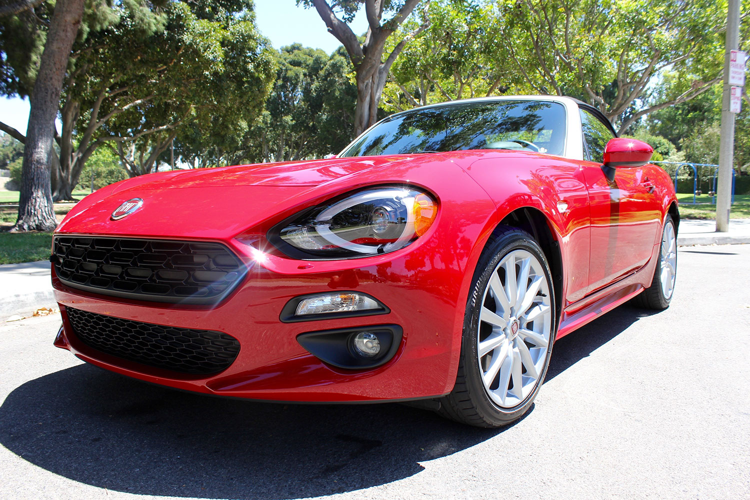 2017 Fiat 124 Spider Review | Digital Trends