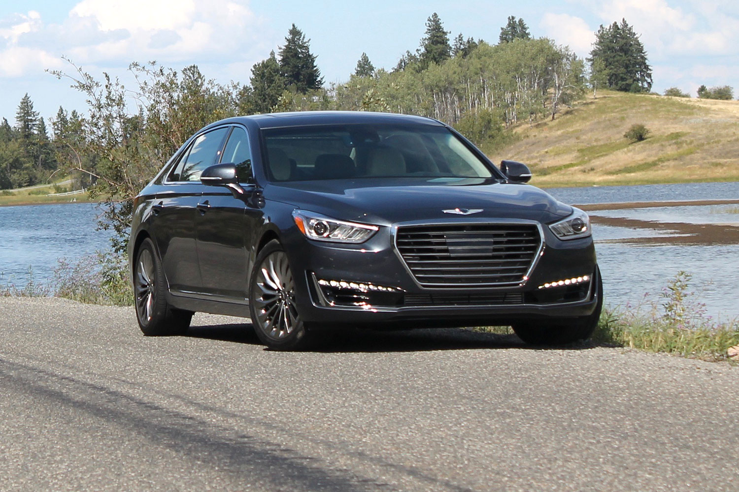 2017 Genesis G90 First Drive Review | Pictures, Specs | Digital Trends