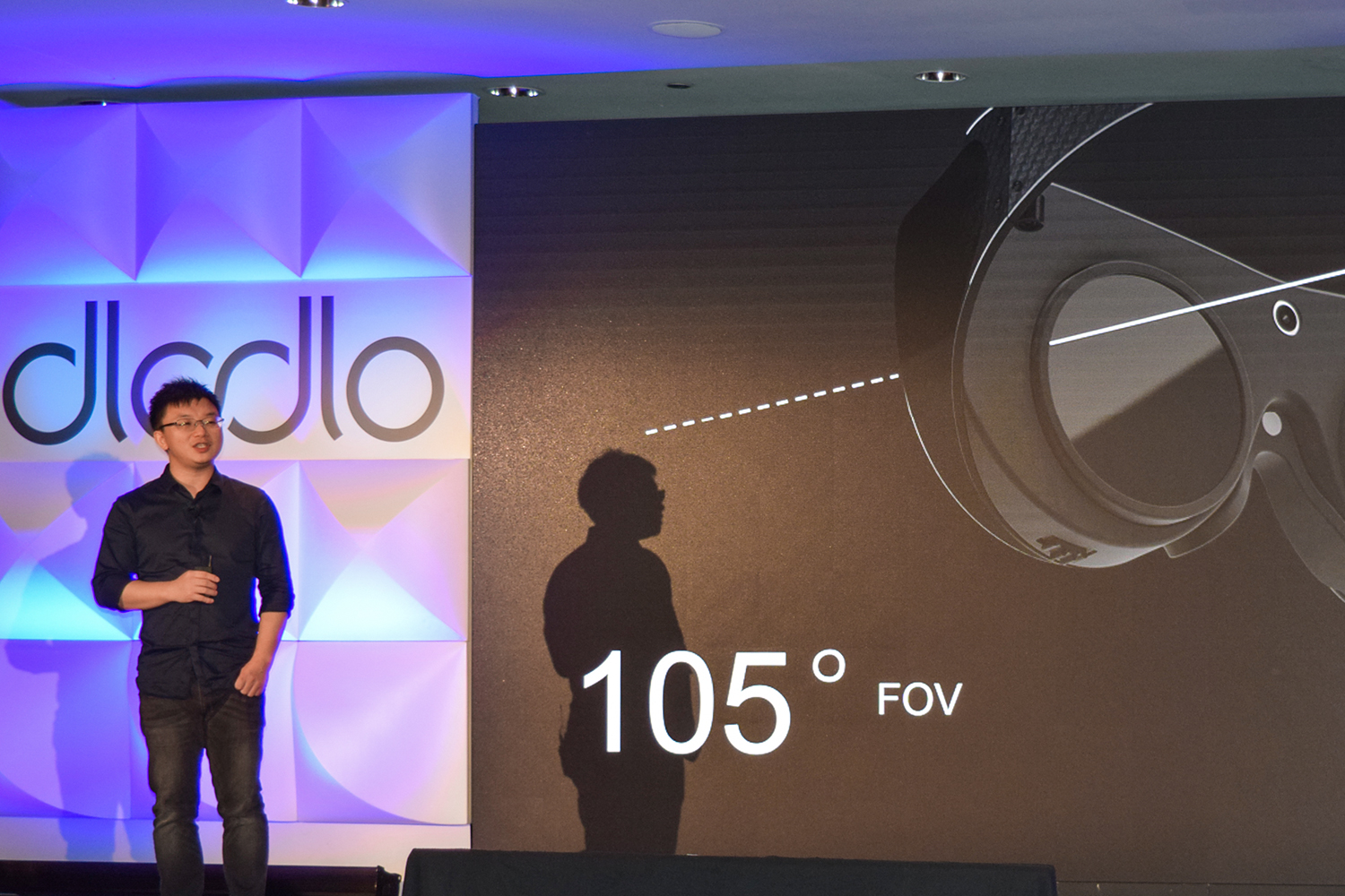Dlodlo V1 VR headset Hands on | Digital Trends