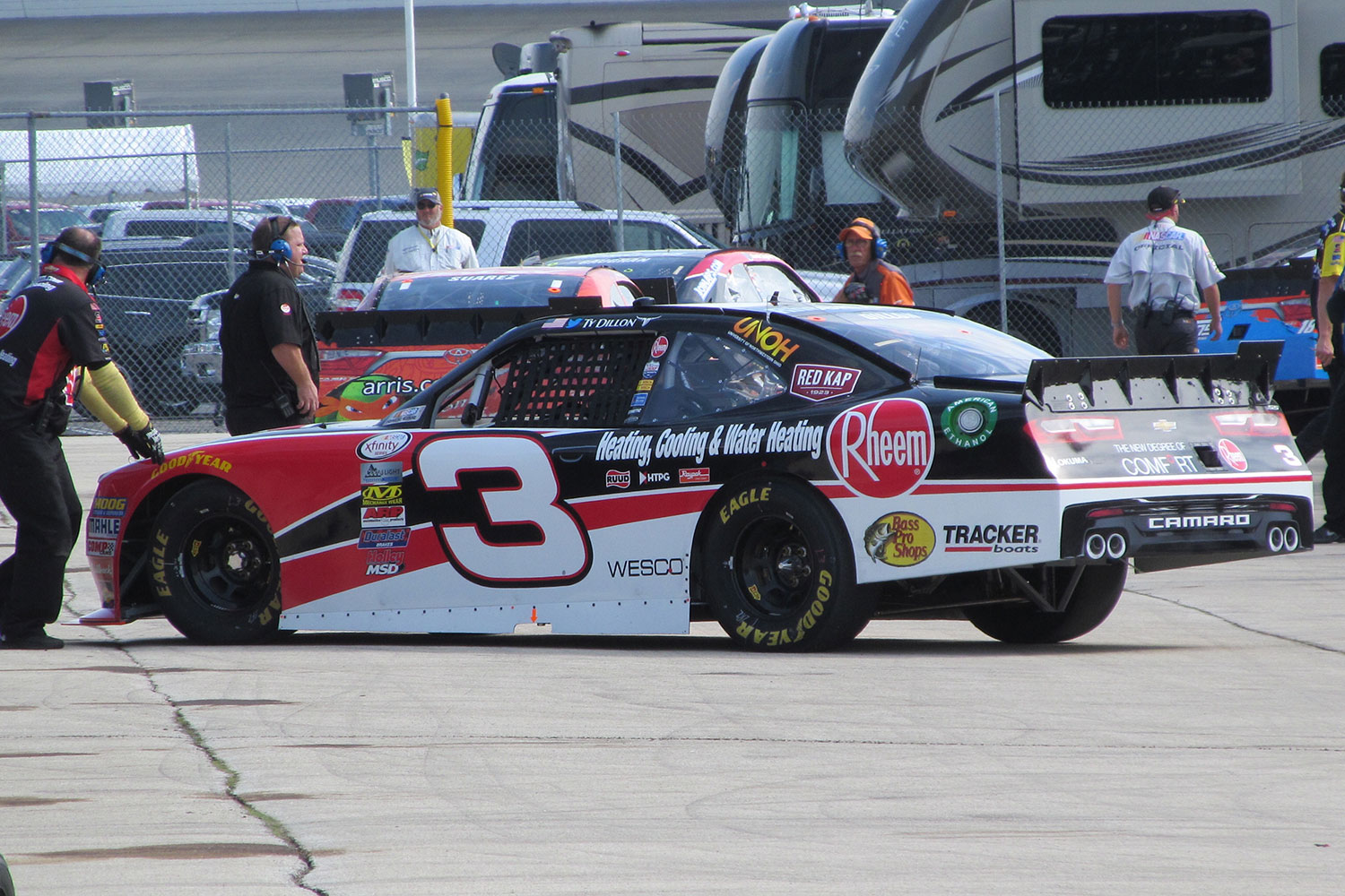 NASCAR: A Behind The Scenes Look | Digital Trends