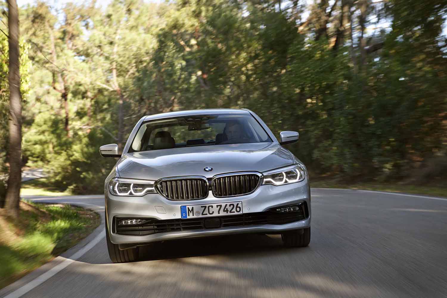 2018-bmw-530e-news-specs-range-performance-pics-digital-trends