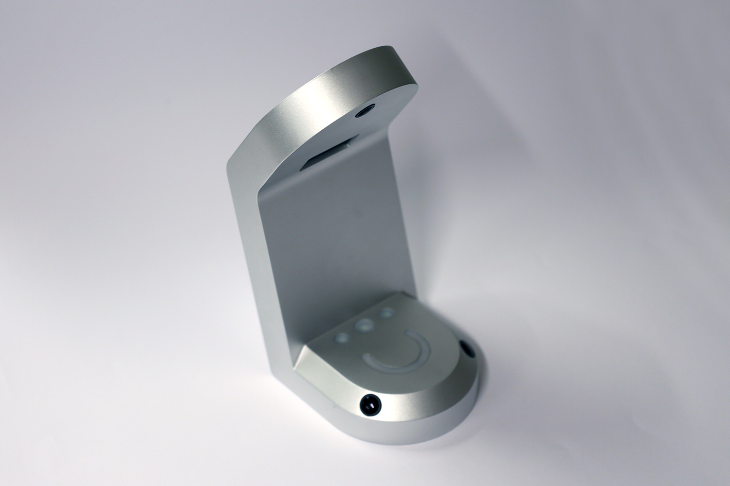 HoloLamp Offers an Augmented Reality Experience Without the Dorky ...