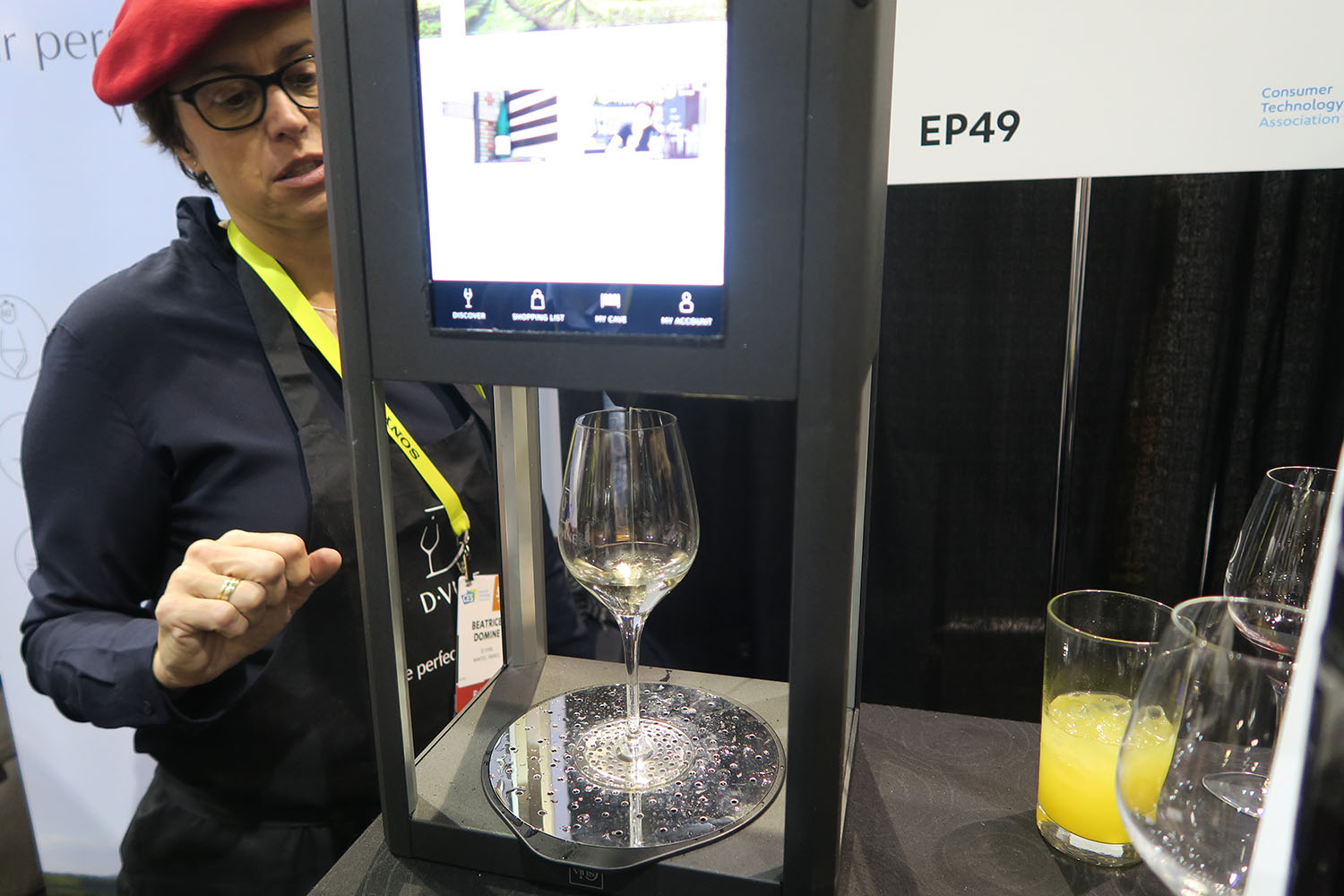French Company 10-Vins Updates its On-Demand D-Vine Wine Machine ...