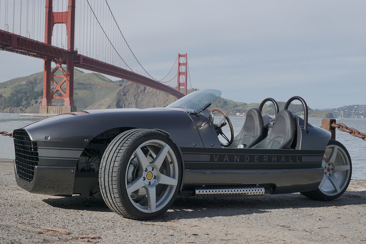 Vanderhall Venice 3-Wheeler Splits Sports Car and Motorcycle Difference ...