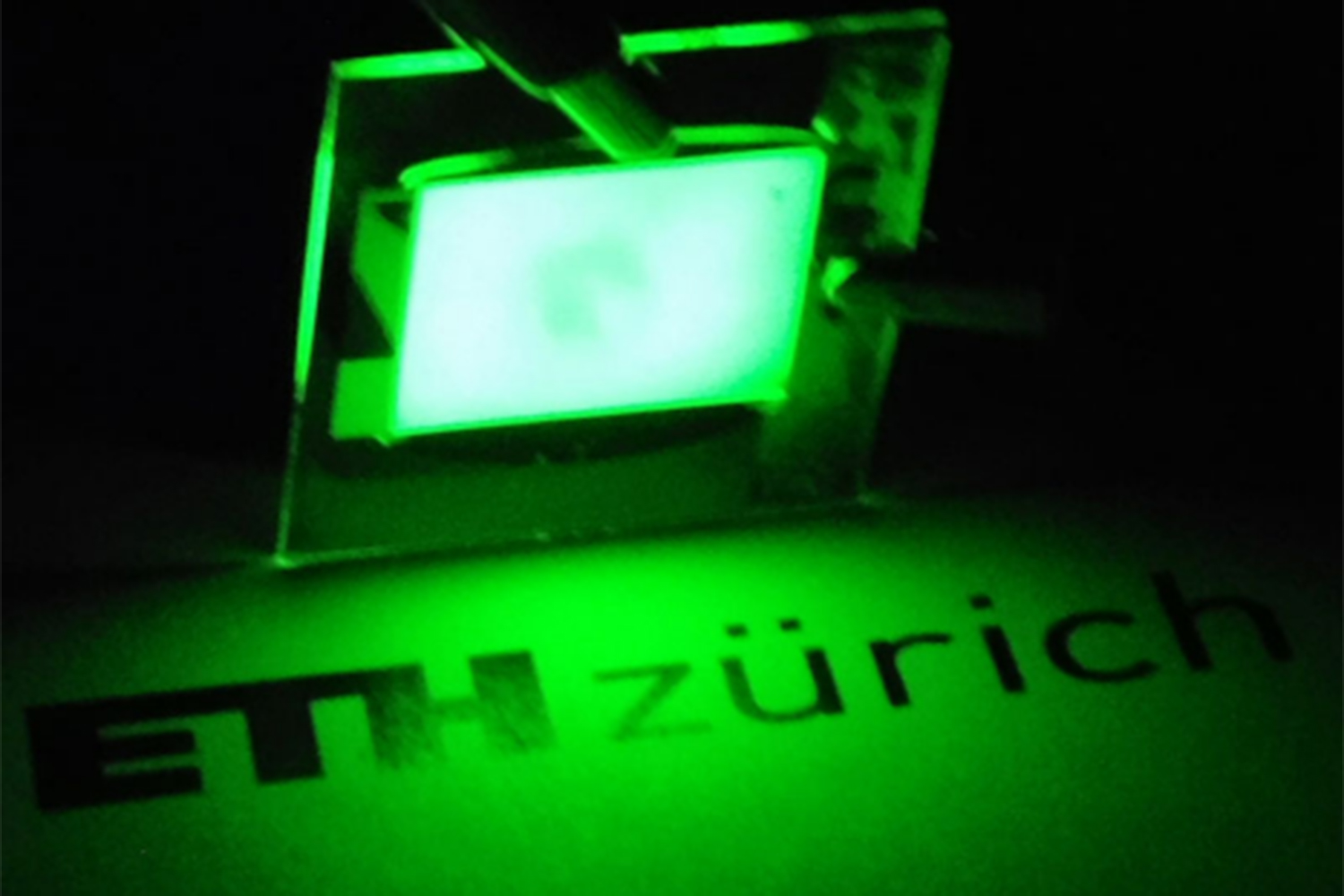 Smart Clothes and Wearables to Benefit From Graphene-Enhanced OLED ...