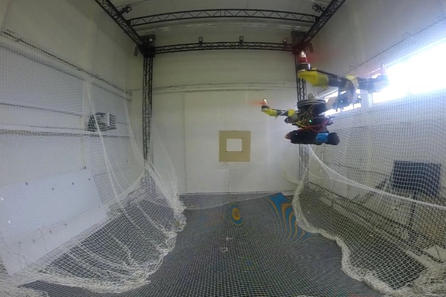 Bird-Inspired Morphing Drone Can Slim Down to Fit Through Tight Spaces ...