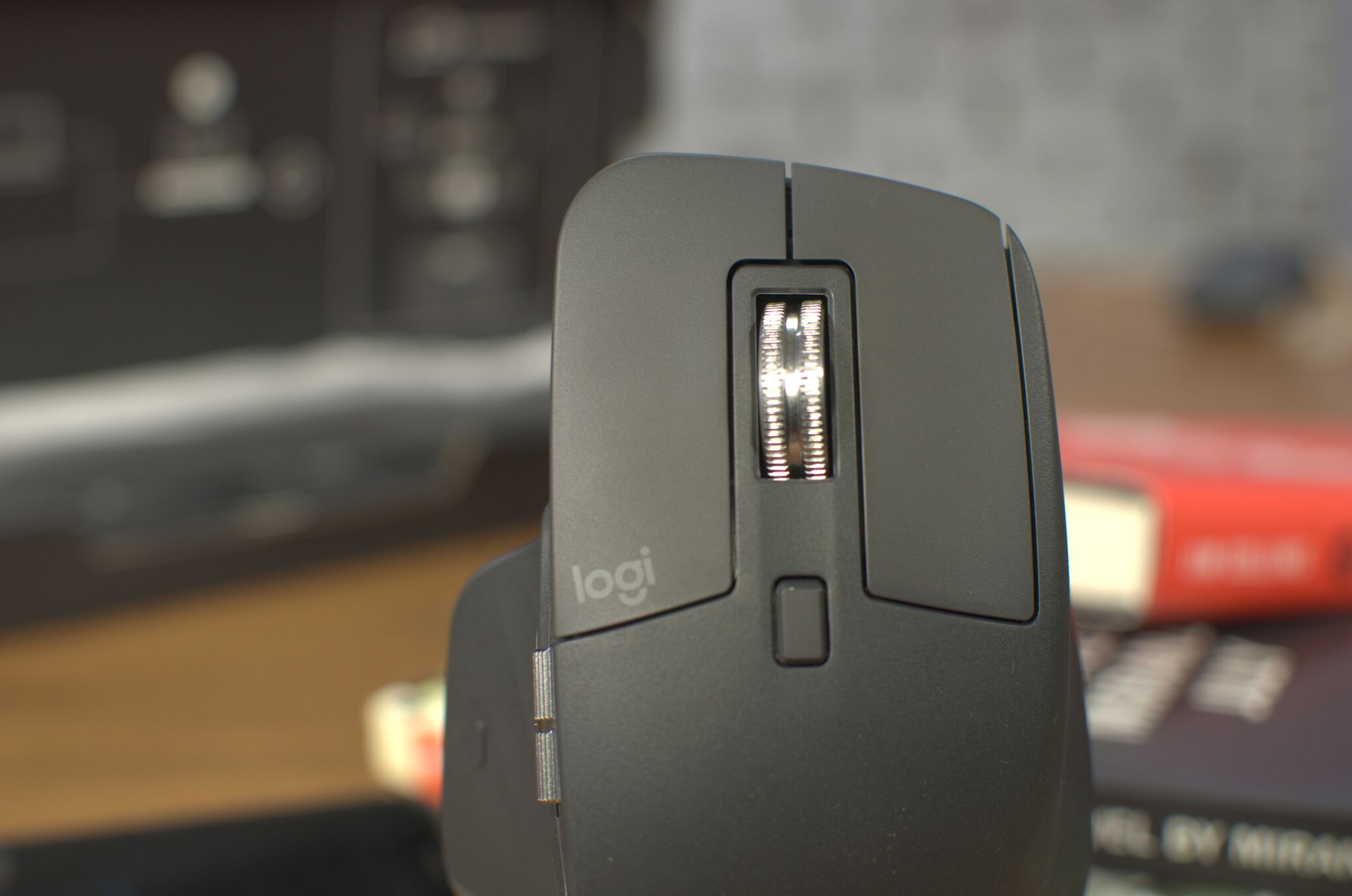 Logitech MX Master 3 and MX Key Review: The Perfect Mouse and Keyboard ...