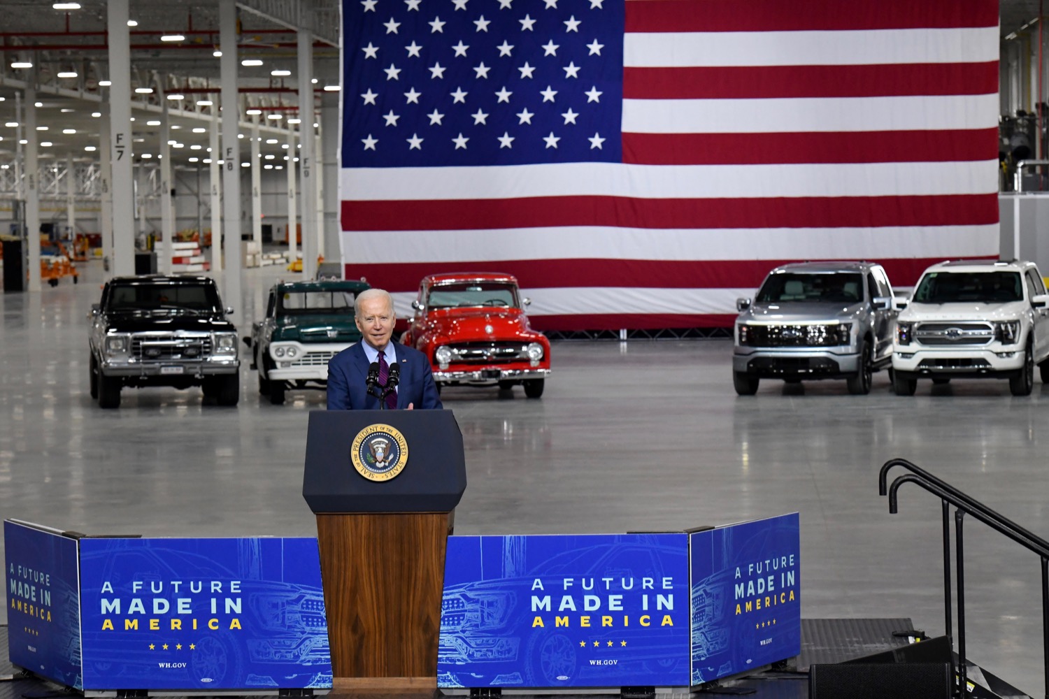 Secret Service Lets Vice President Joe Biden Drive Corvette | Digital ...