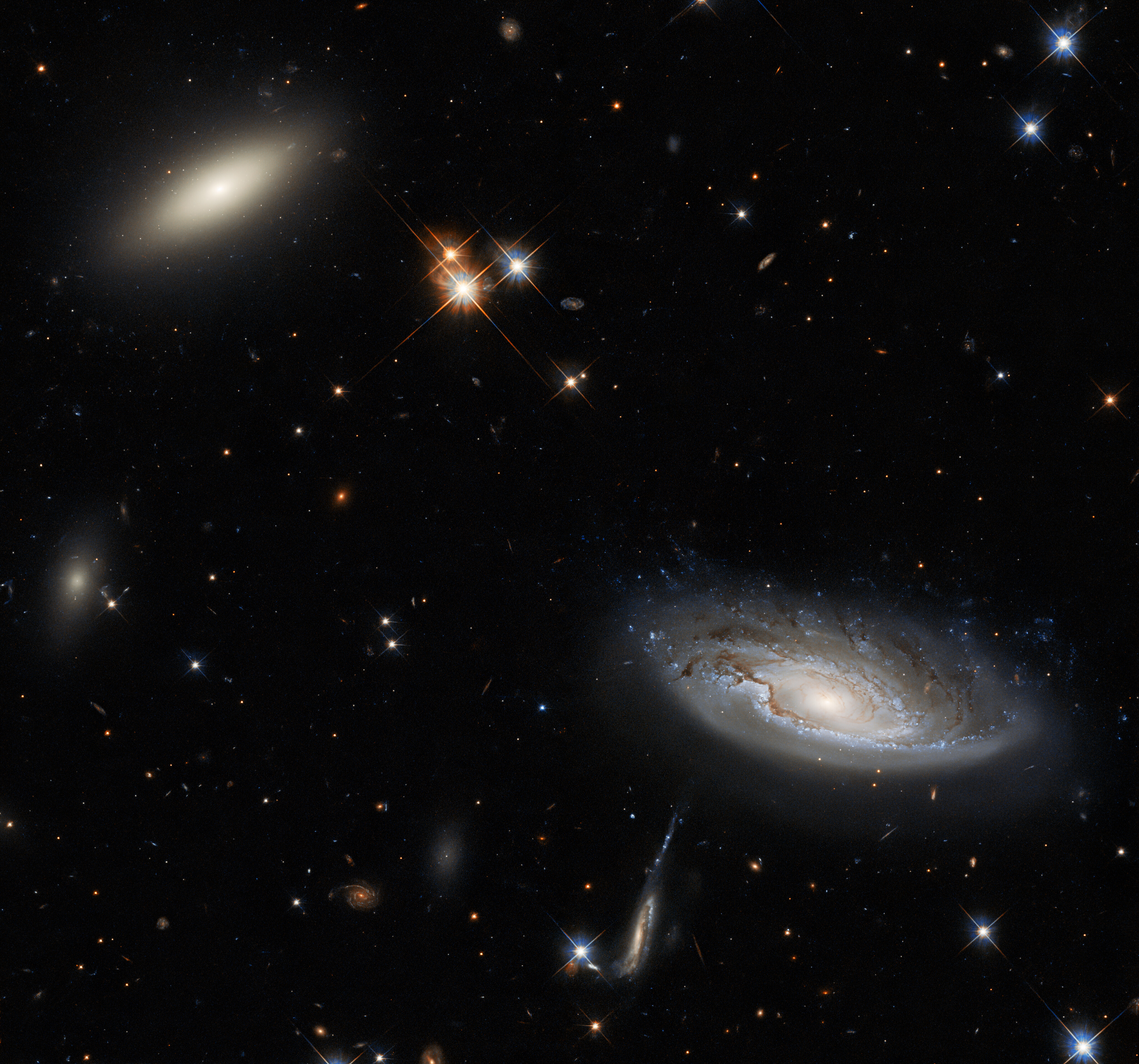 Amateur Astronomer Sees Rare Double Nucleus in Cocoon Galaxy | Digital ...