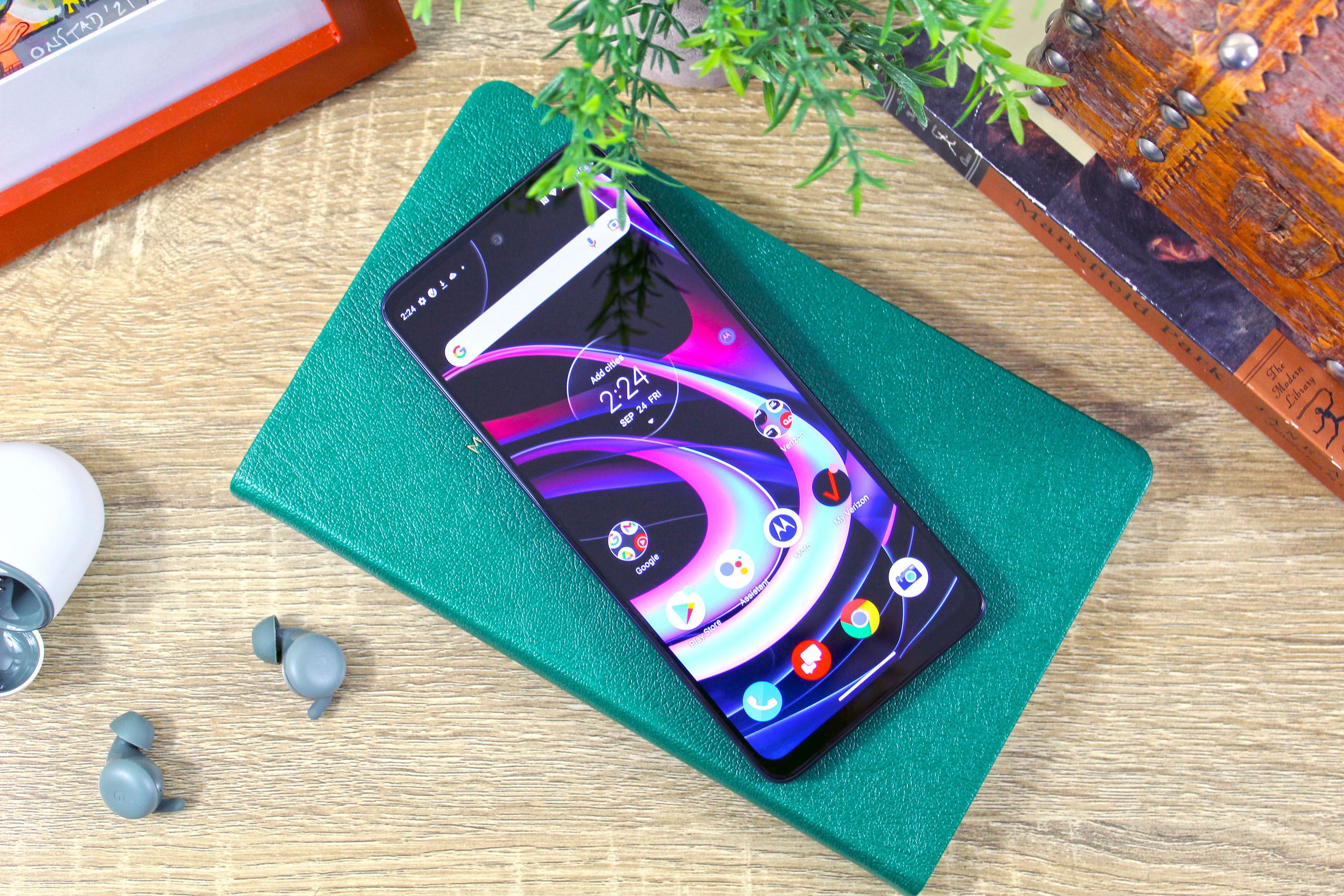 Motorola Edge 5G UW Review Big Battery And A 144Hz Display Digital Motorola Edge 5G UW Review Big Battery And A 144Hz Display Digital