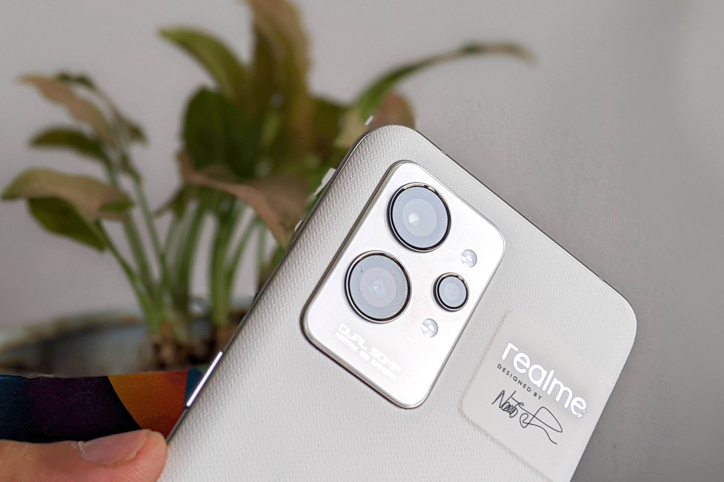 Realme GT 2 Pro lets you unravel wonders of the micro world | Digital ...