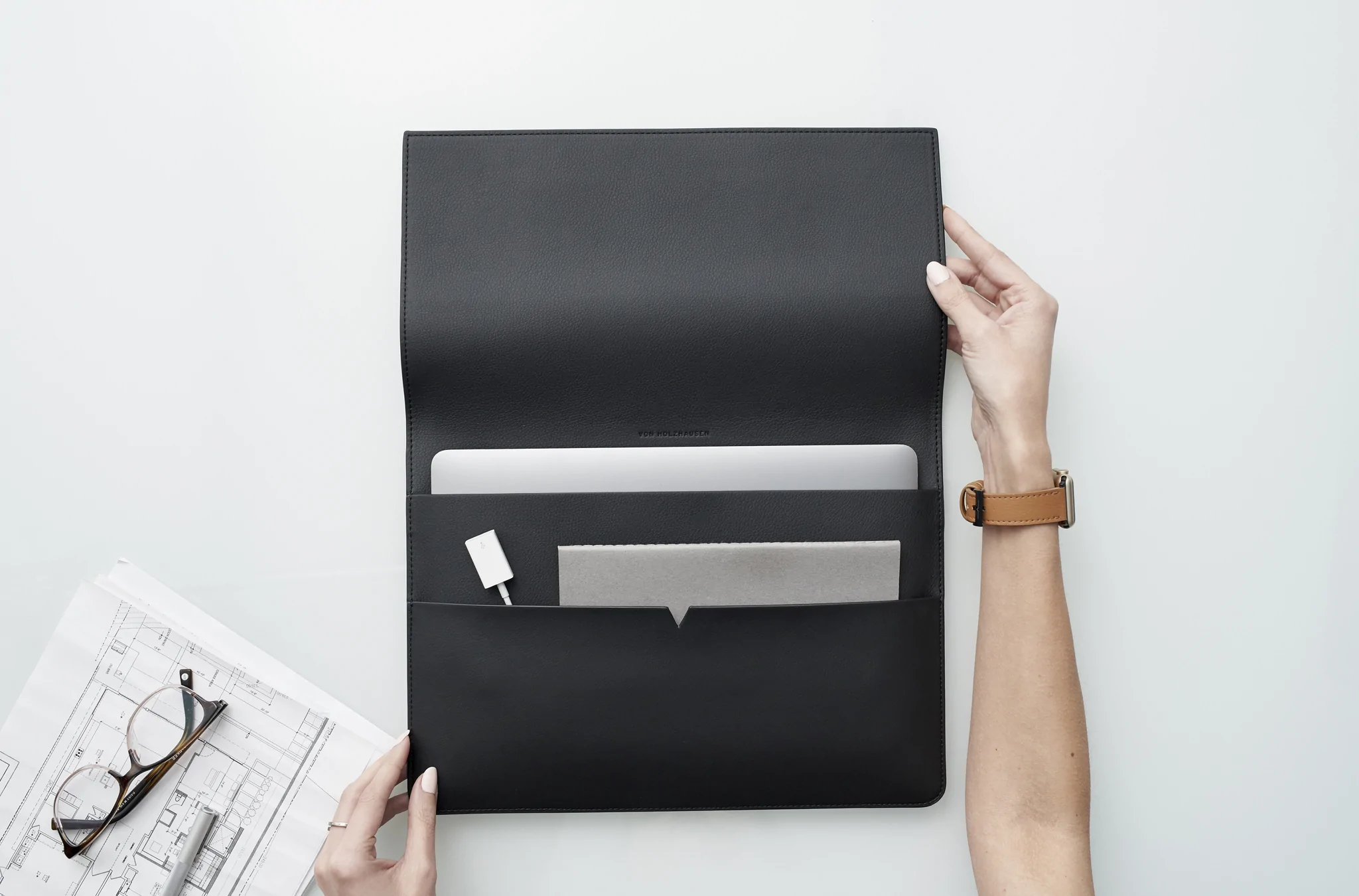 Von Holzhausen The Macbook 13 Portfolio