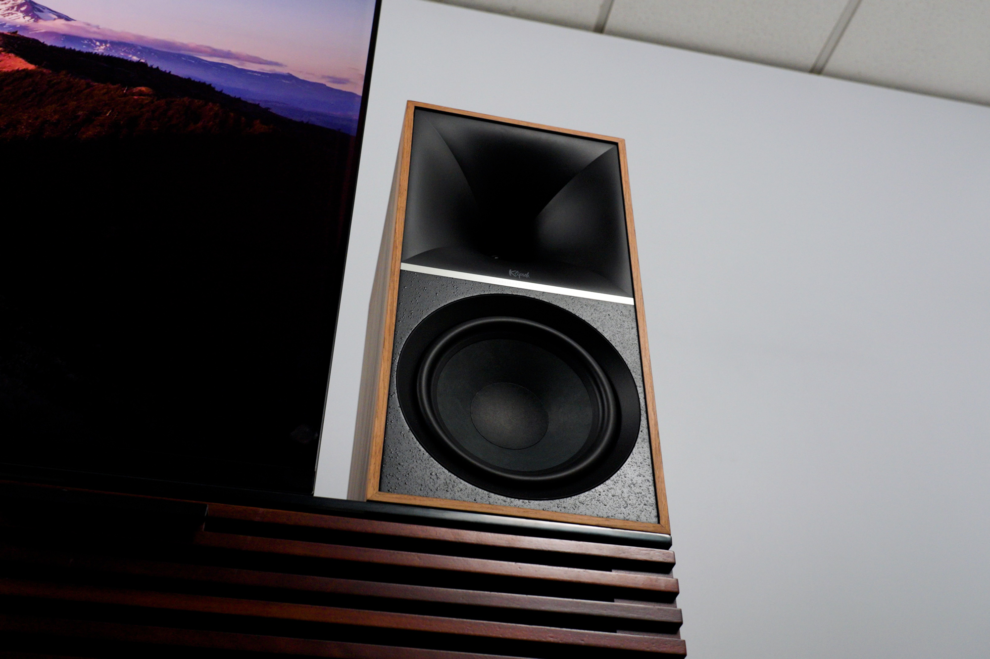 Klipsch The Nines review: unapologetically brawny powered speakers ...