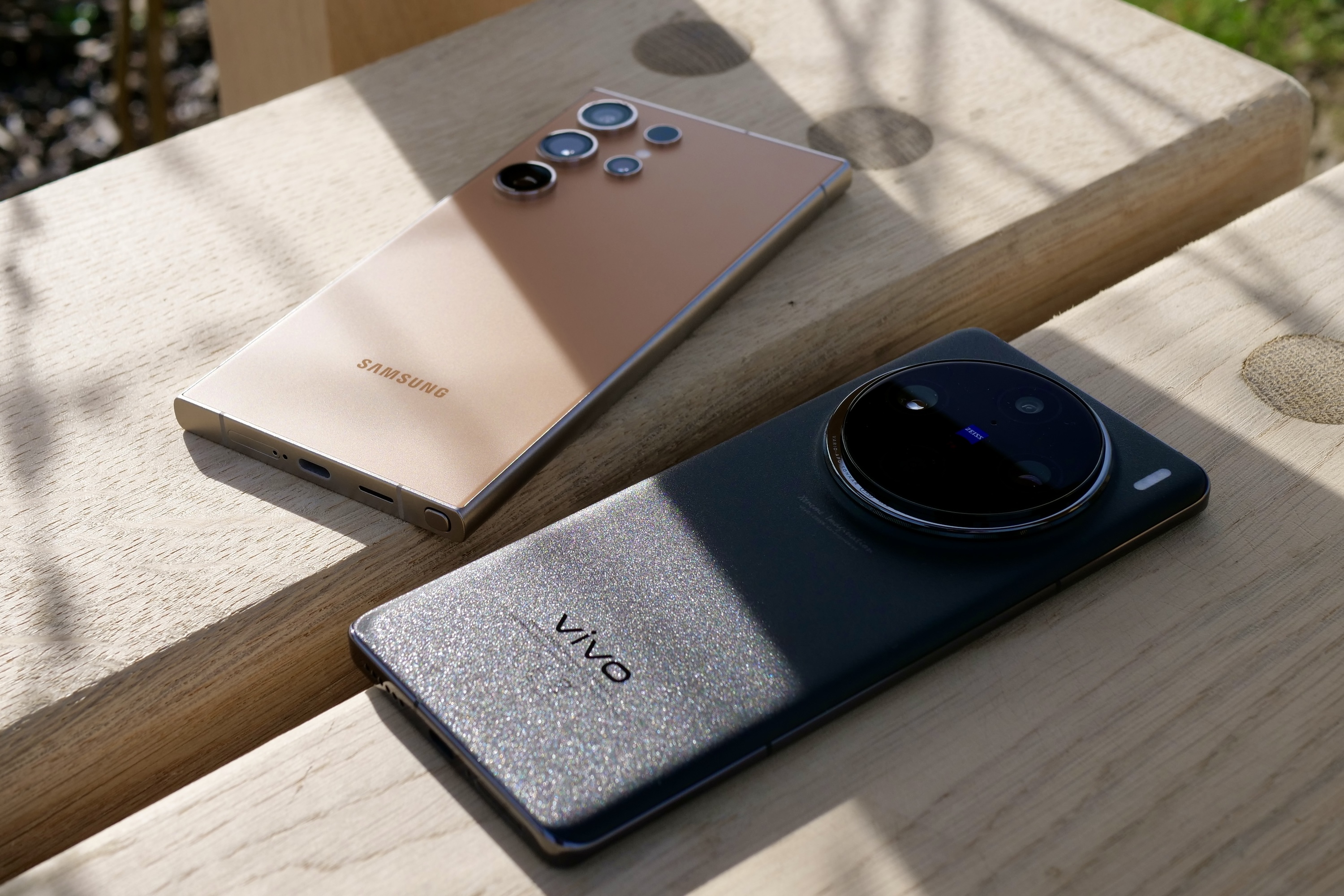 The Vivo X200 Pro mini is the small phone of my dreams | Digital Trends