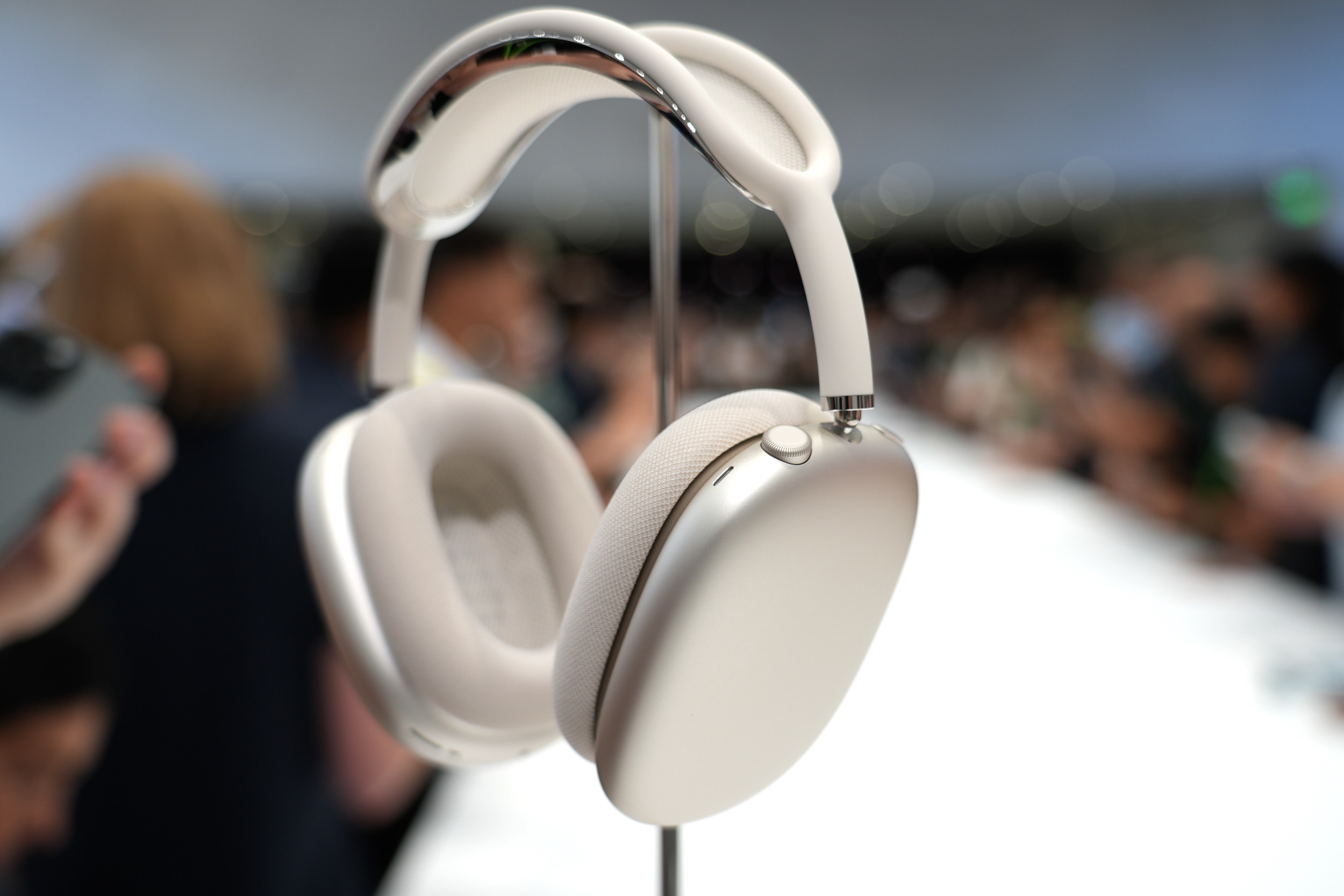 How to update Apple AirPods, AirPods Pro, and AirPods Max | Digital Trends